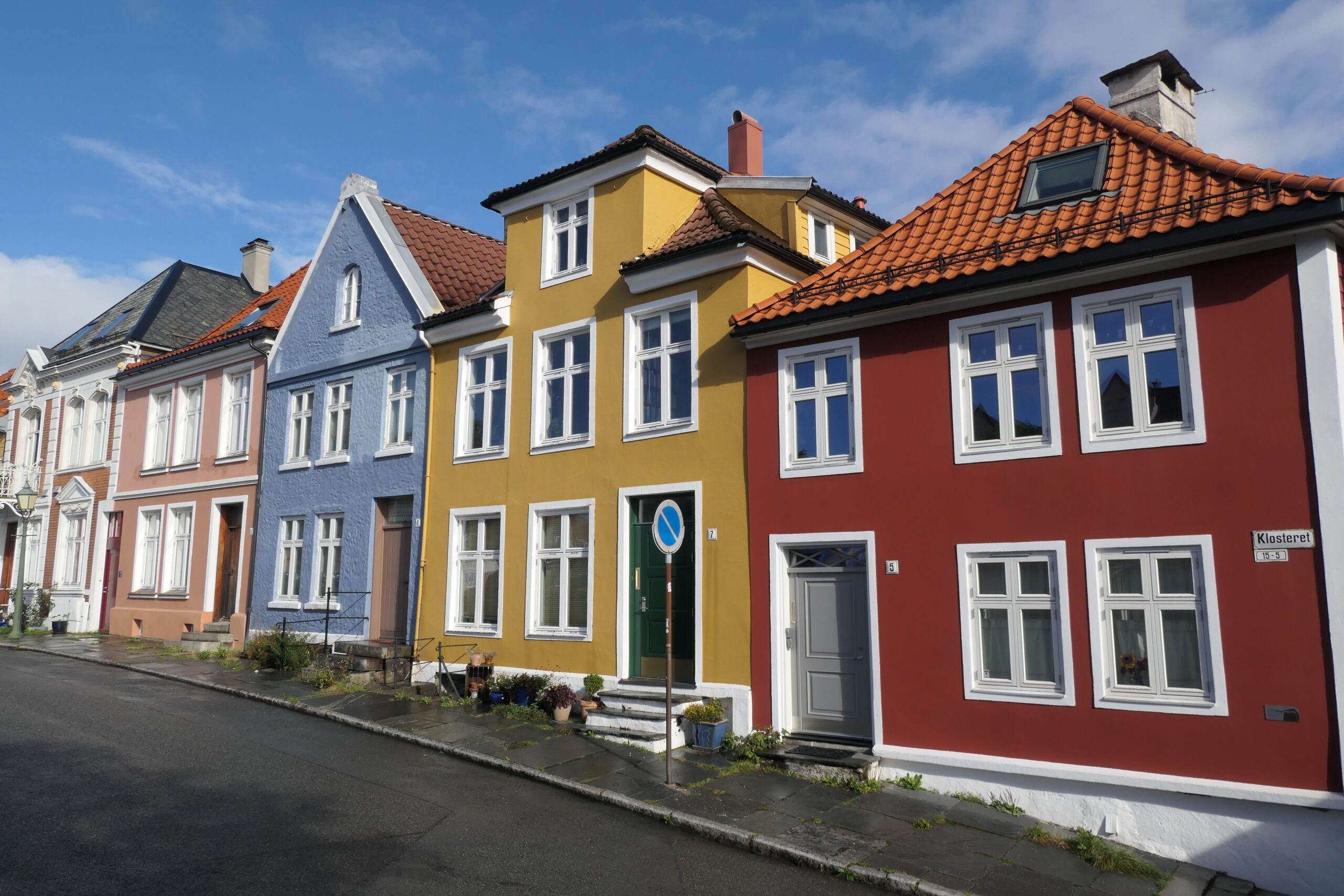 Norway in a (cold, wet) nutshell - Living the Dream